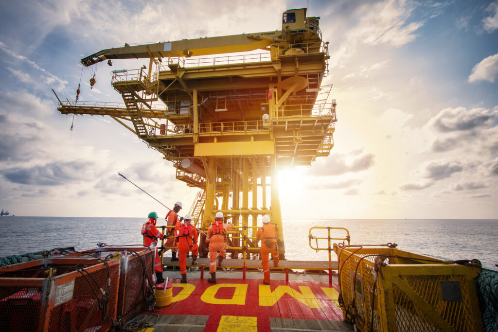 Angola: ENI Commences Production at Cuica Field
