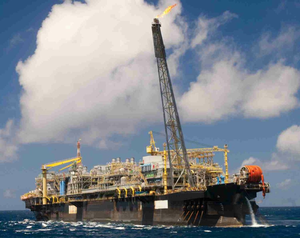 COSCO Completes Work on FPSO Vessel for GTA LNG Project