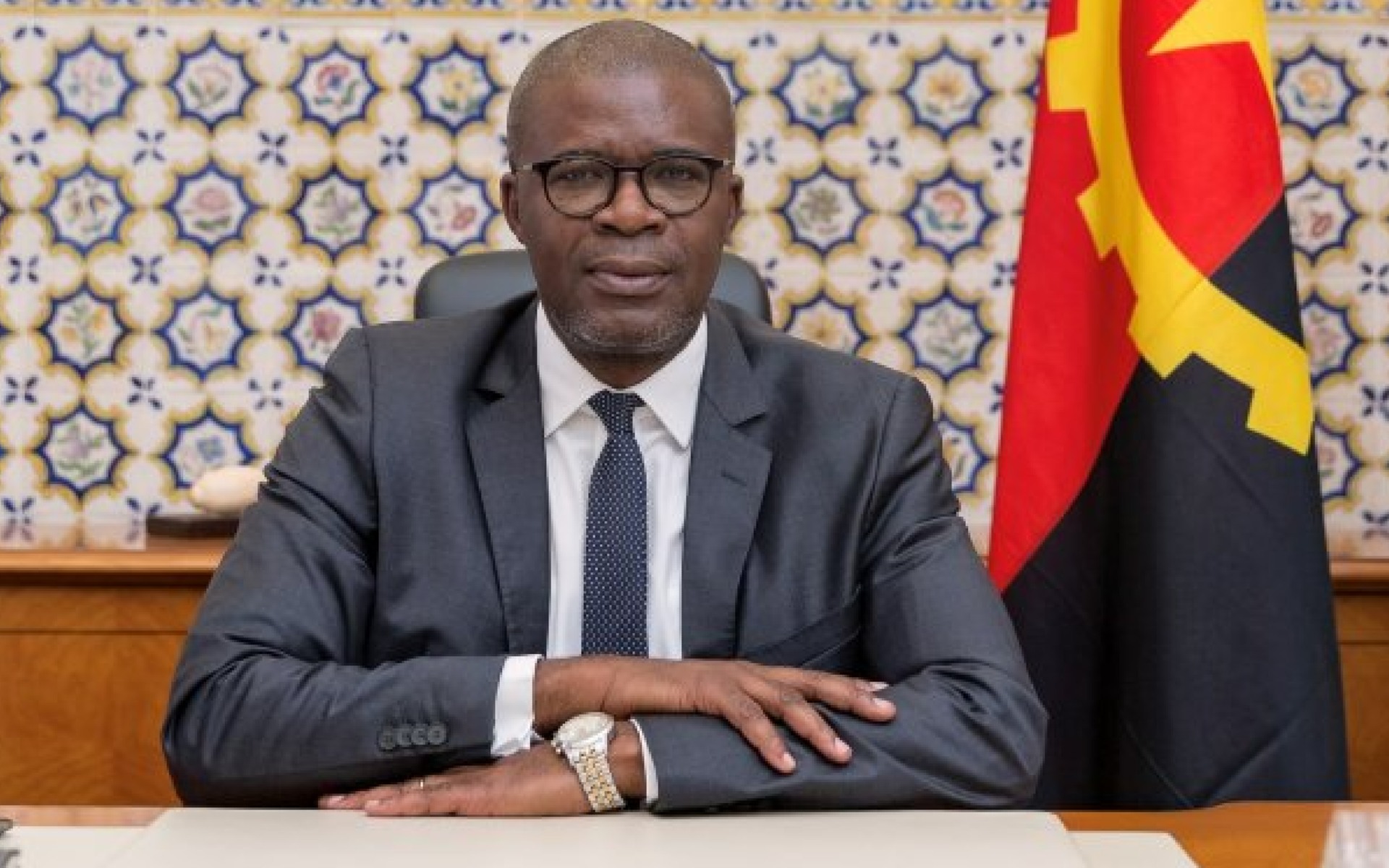 Angola’s Central Bank Governor Joins AOG 2024 to Discuss Forex, Project Support