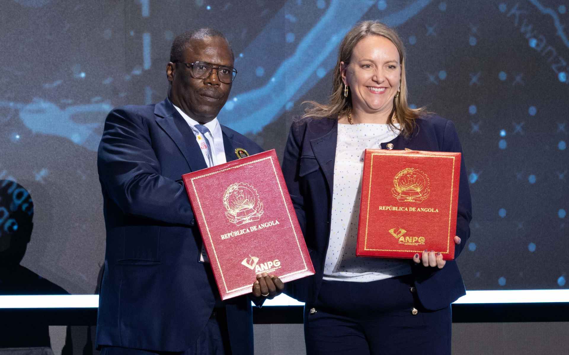 Angola’s Block 15 Partners, ANPG Sign Expansion Deal at AOG 2025