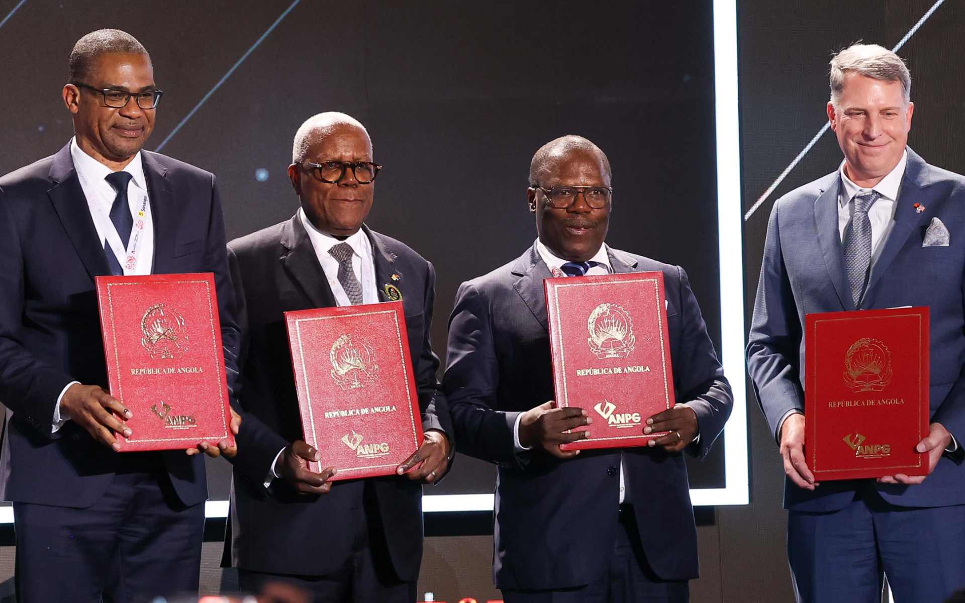 7 Industry-Advancing Deals Signed at AOG 2025